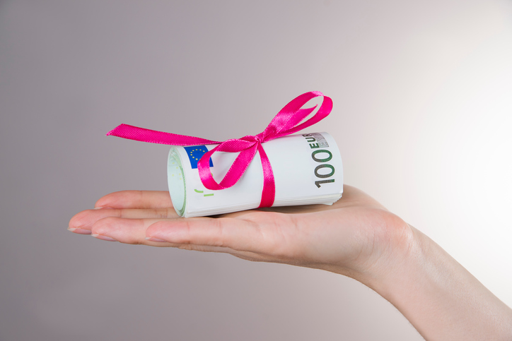 kann man Geld seinen Kindern schenken - Blog - Wonder.Legal